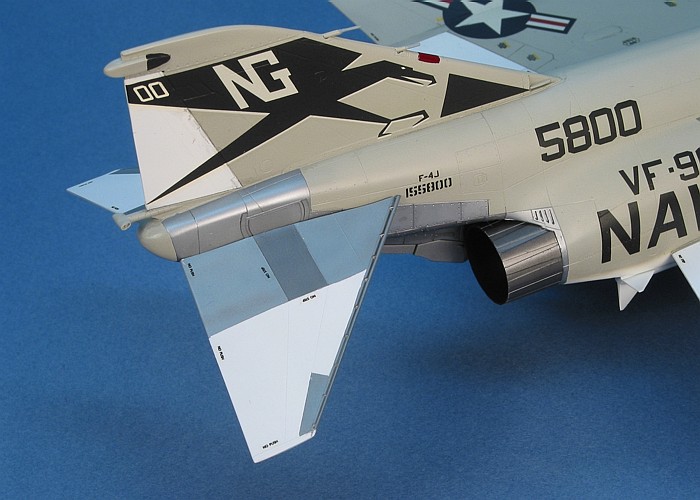 F-4J Phantom II "Showtime 100" by David W. Aungst (Hasegawa 1/48)