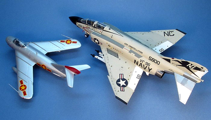 F-4J Phantom II "Showtime 100" by David W. Aungst (Hasegawa 1/48)