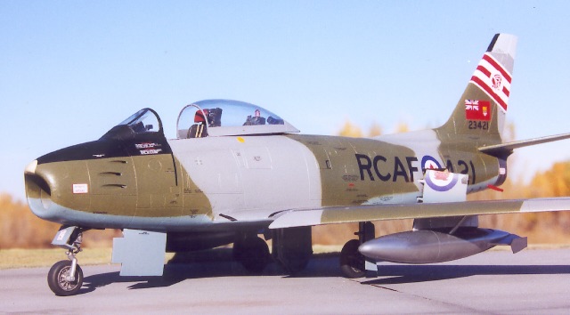 Canadair Sabre Mk. 6 by Ian Robertson (Hasegawa 1/48)